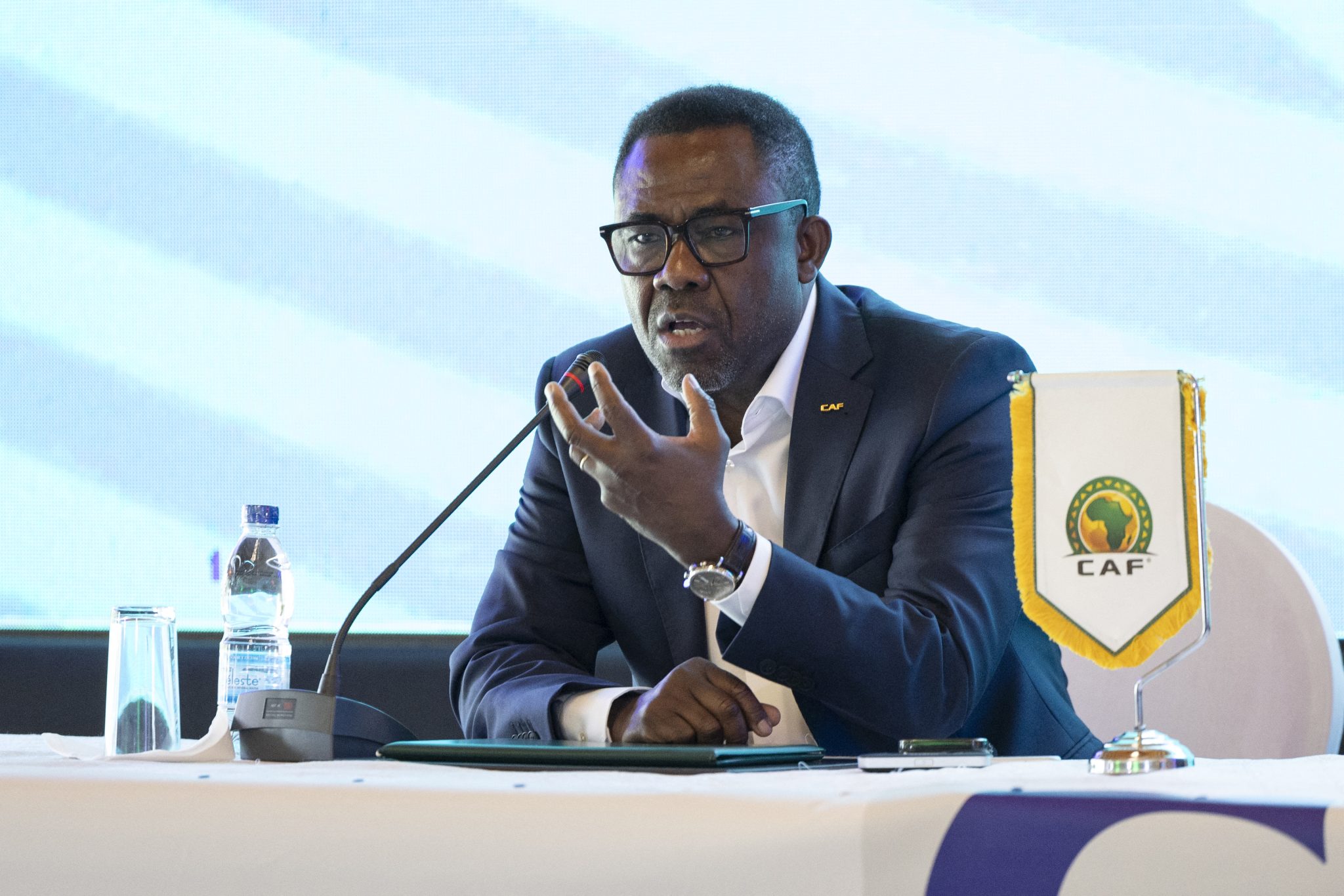 Véron Mosengo-Omba élu président de la FECOFA - Studio Hirondelle RDC